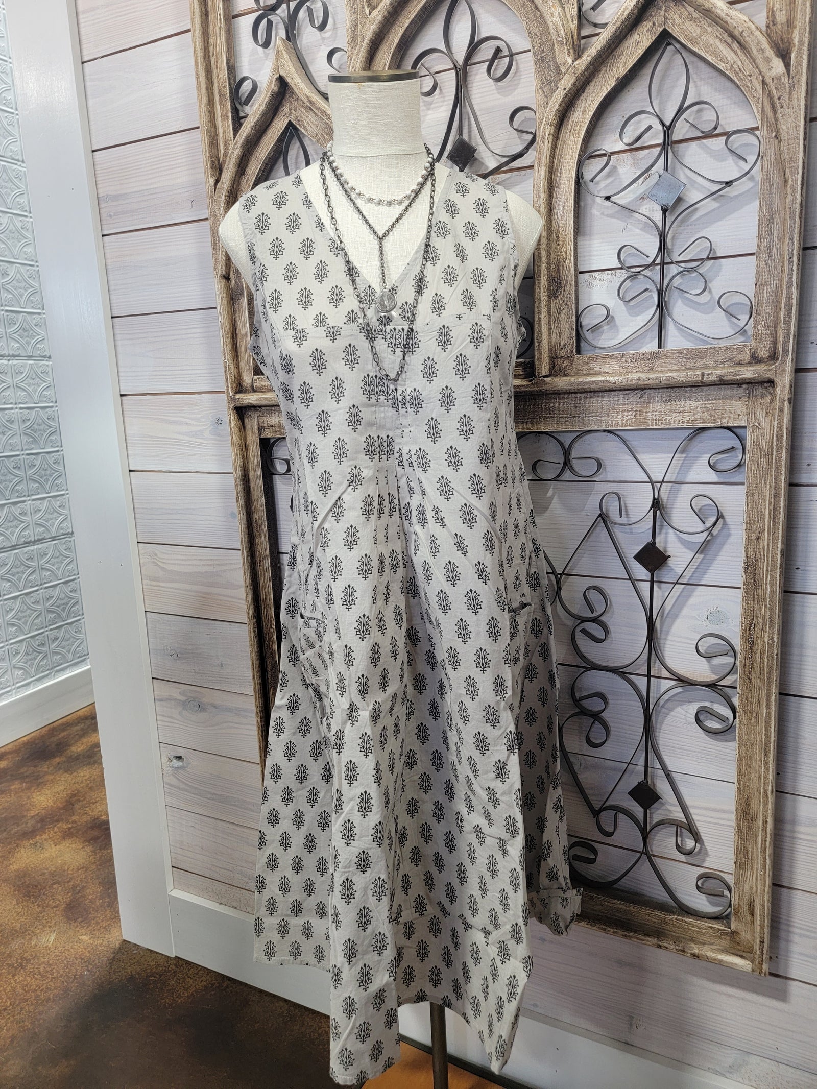 CJs Boutique